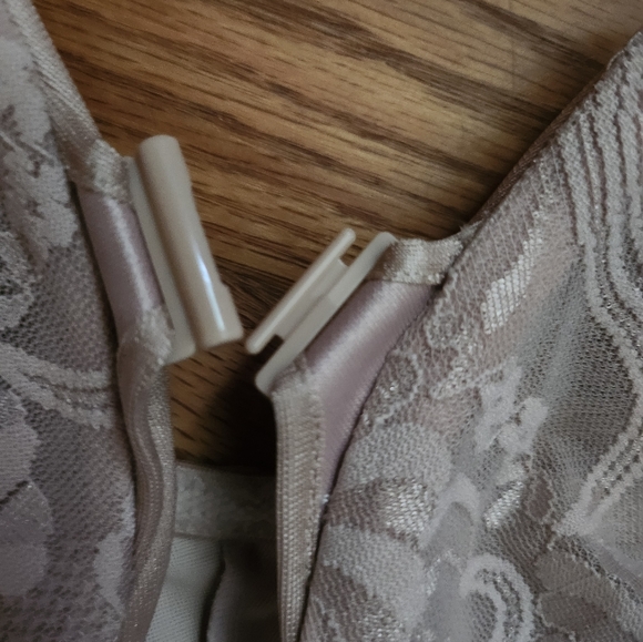 Glamorise | Intimates & Sleepwear | Glamorise Wonderwire Front Closure ...